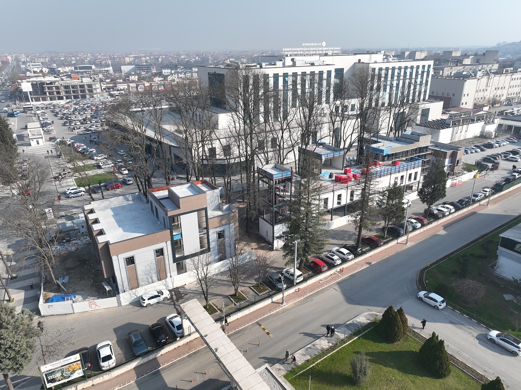 Adapazarı Belediyesi - Meserret Bahçe´de Sona Yaklaşılıyor